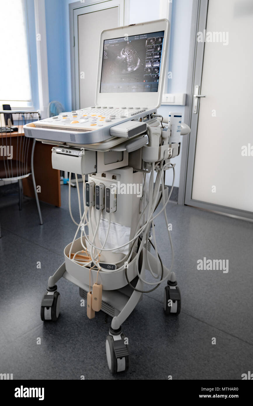 Modern ultrasonic device with sensors Stock Photo - Alamy