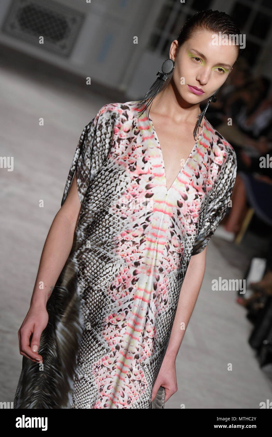 UK Fashion - Model on the runway during the Maria Grachvogel Spring ...