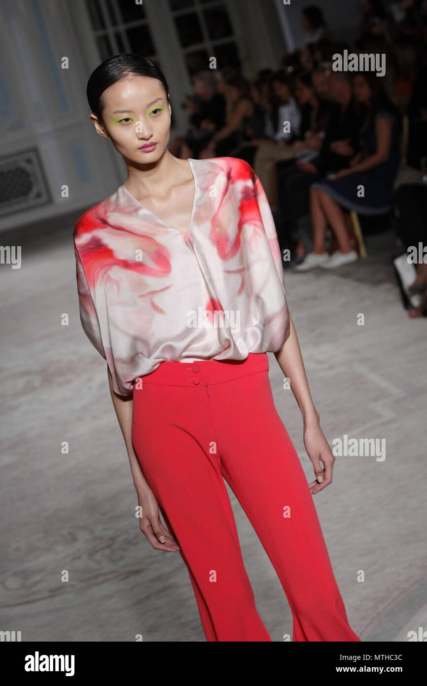 UK Fashion - Model on the runway during the Maria Grachvogel Spring ...