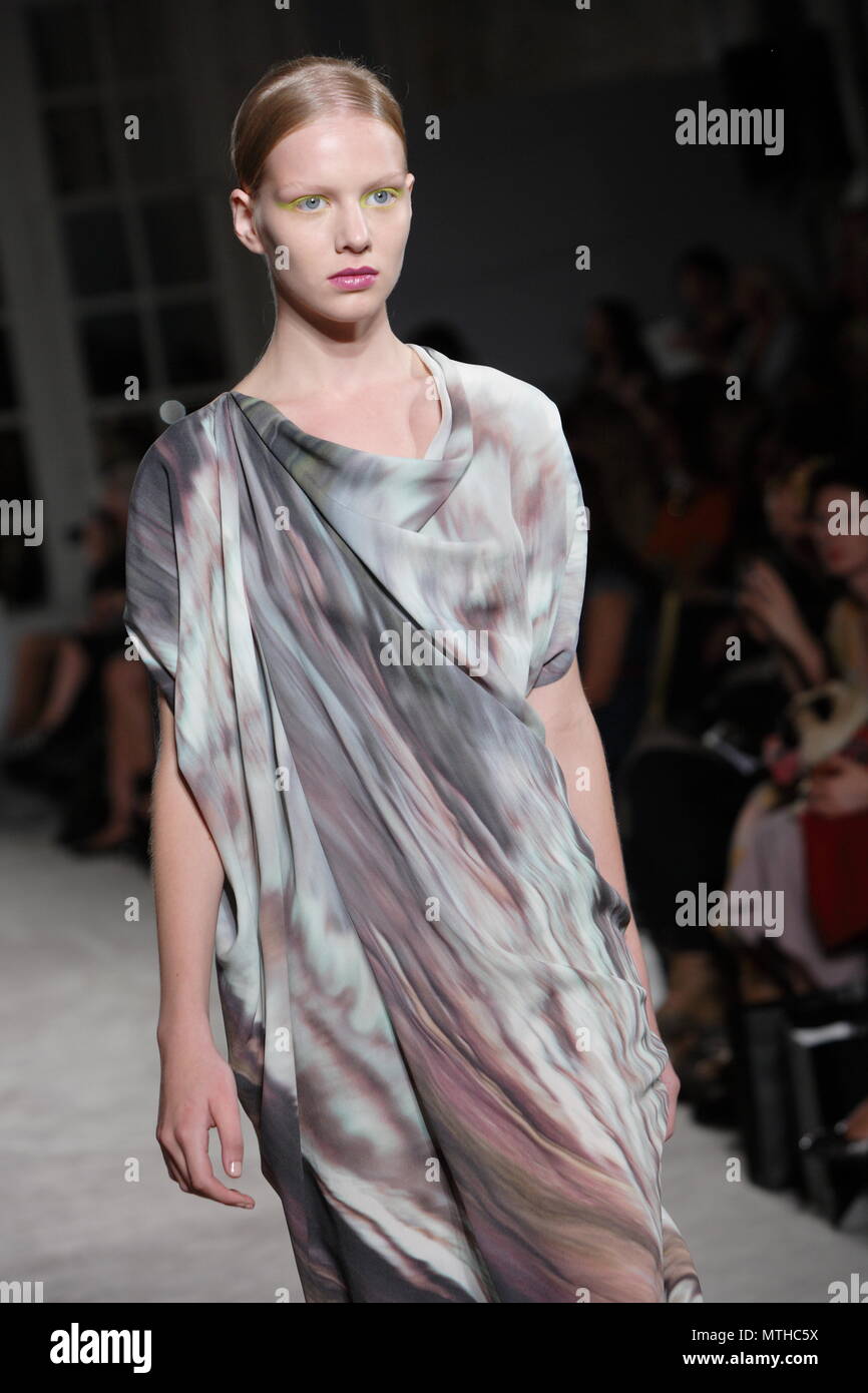 UK Fashion - Model on the runway during the Maria Grachvogel Spring ...