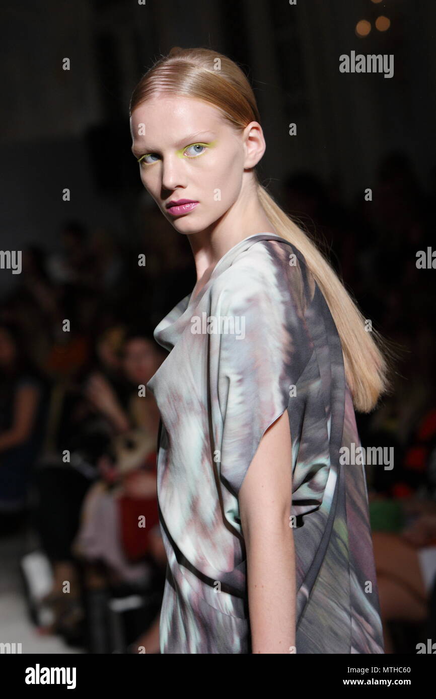 UK Fashion - Model on the runway during the Maria Grachvogel Spring ...