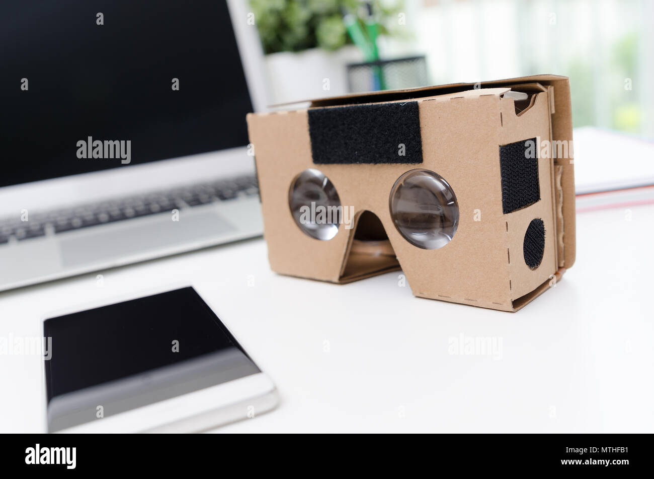 Virtual reality cardboard glasses. Easy way to watch movies and play ...