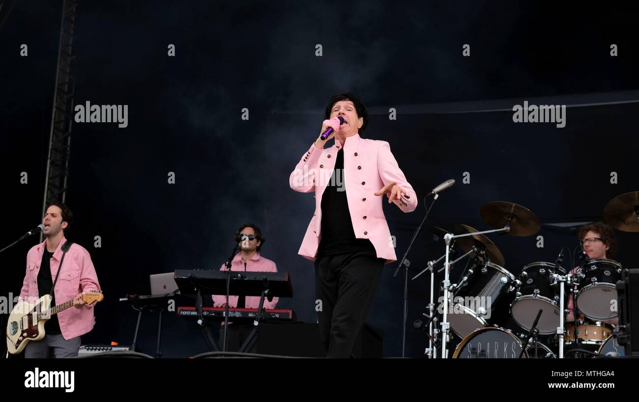 Russell mael sparks hi-res stock photography and images - Alamy