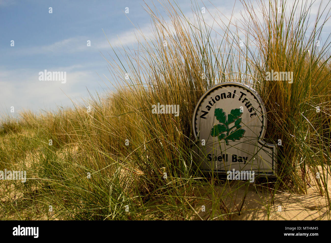 Small sign hi-res stock photography and images - Alamy