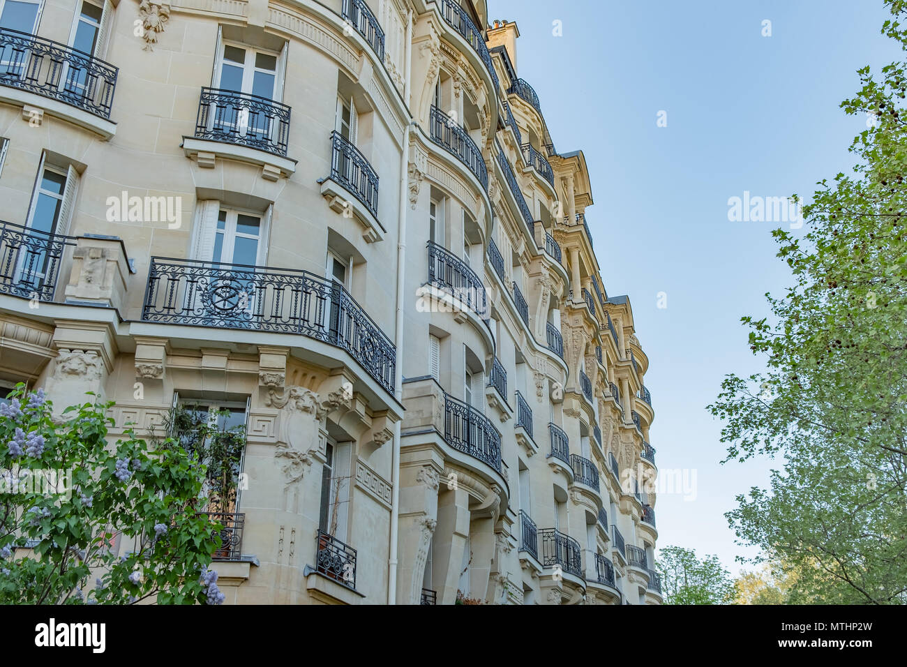 Looking up at a typical old Paris apartment building Stock Photo - Alamy