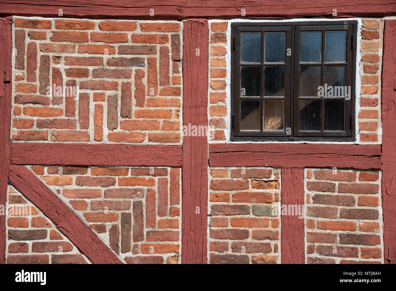 Old timber frame wall Stock Photo - Alamy