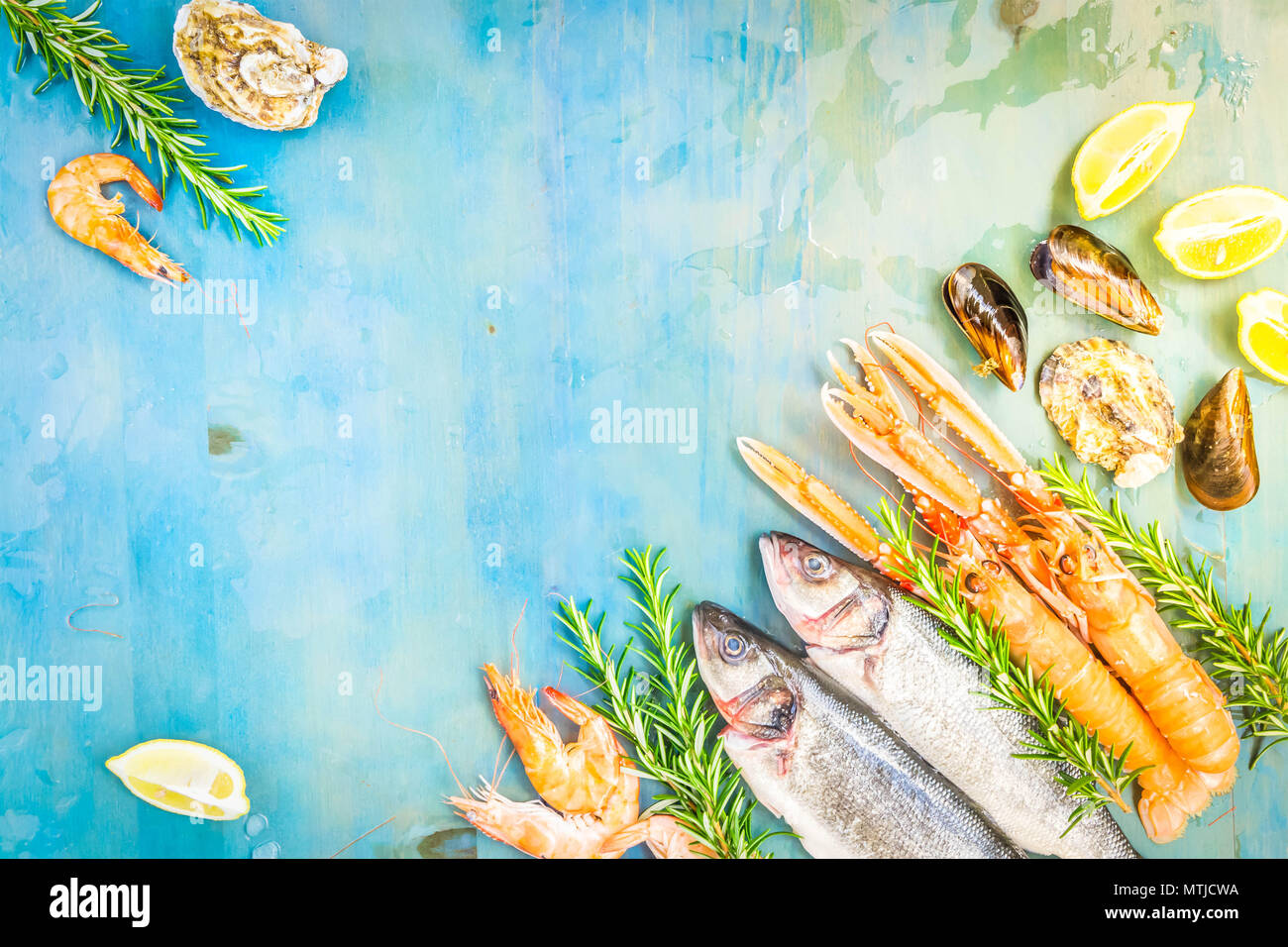 Fish frame hi-res stock photography and images - Alamy