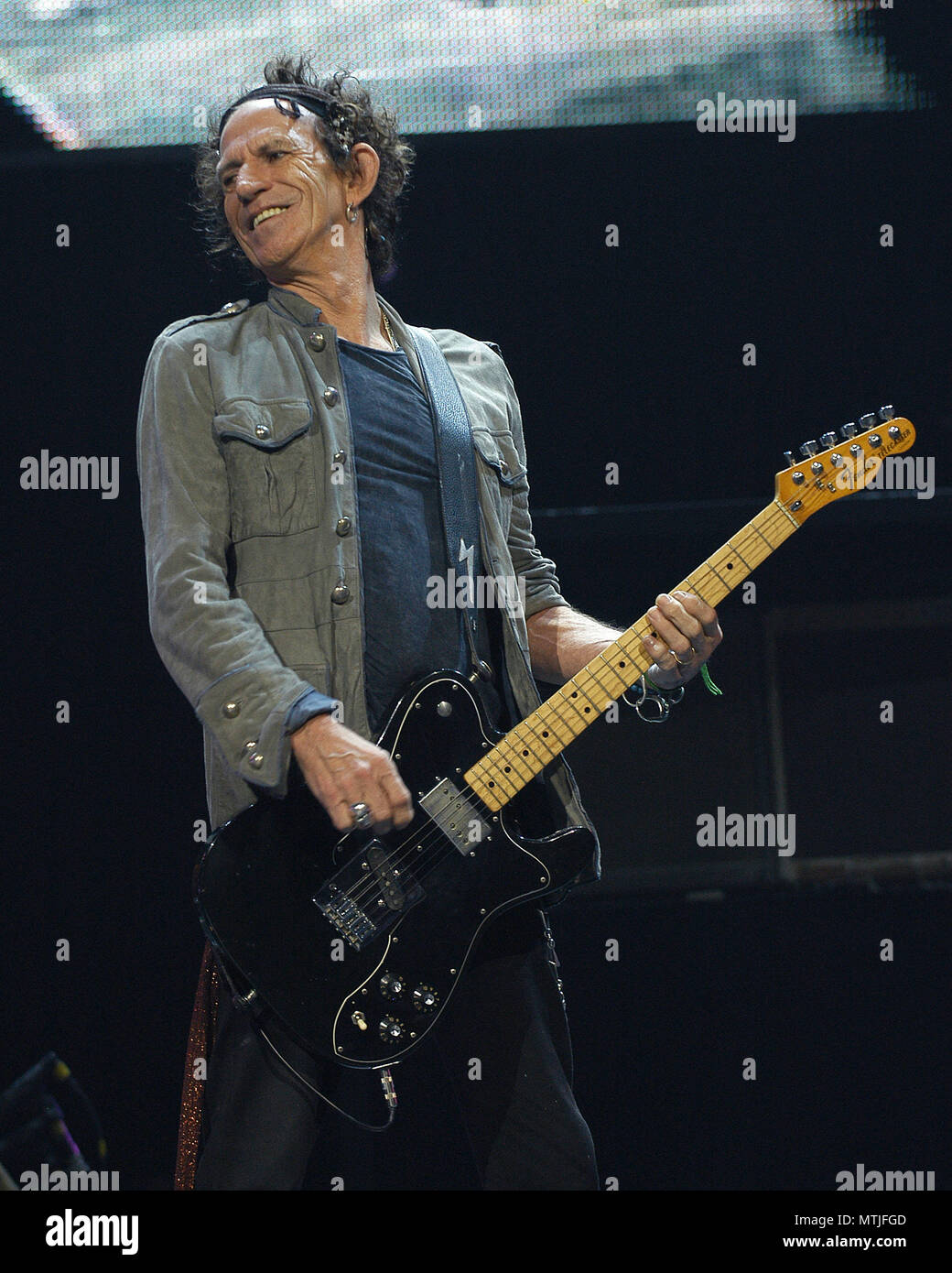 ATLANTA, GA - October 15: Keith Richards of The Rolling Stones performs ...