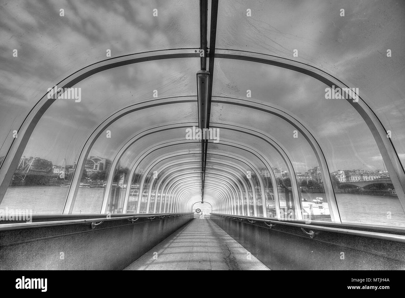 Perspex tunnel hi-res stock photography and images - Alamy