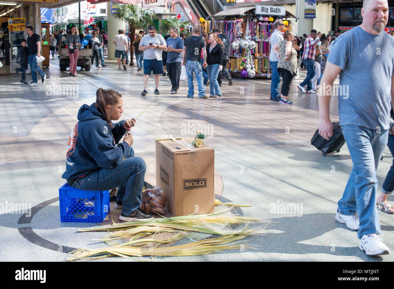 Blue crate hi-res stock photography and images - Alamy