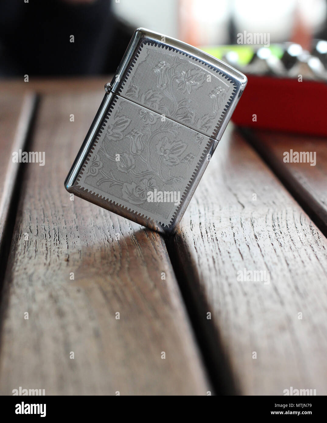 Metal lighter hi-res stock photography and images - Alamy