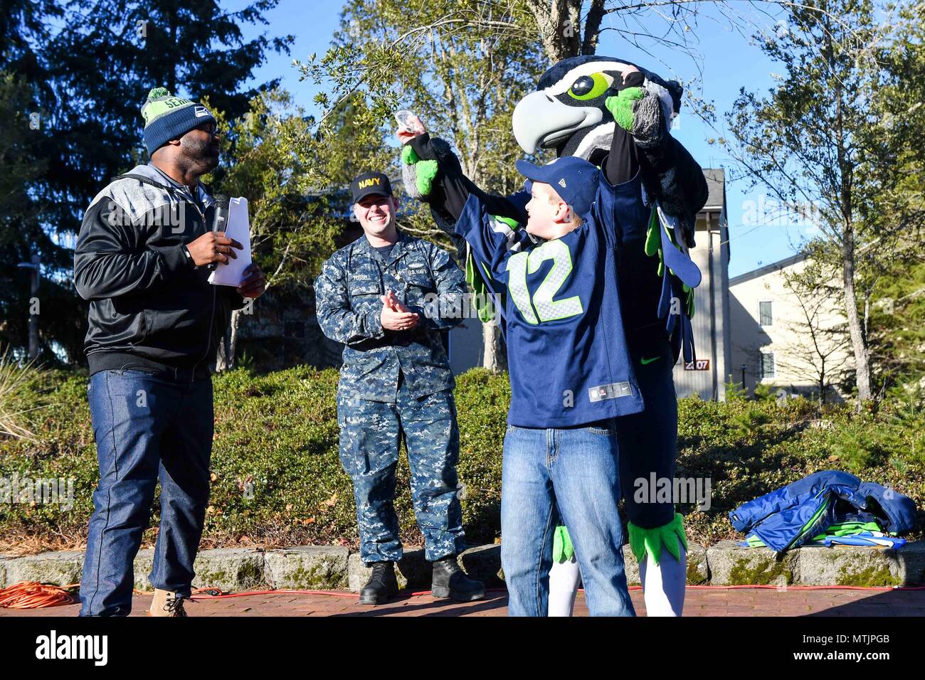 170106-N-EC099-090 SILERDALE, Wash. (Jan. 6, 2017) – Gee Scott, a ...