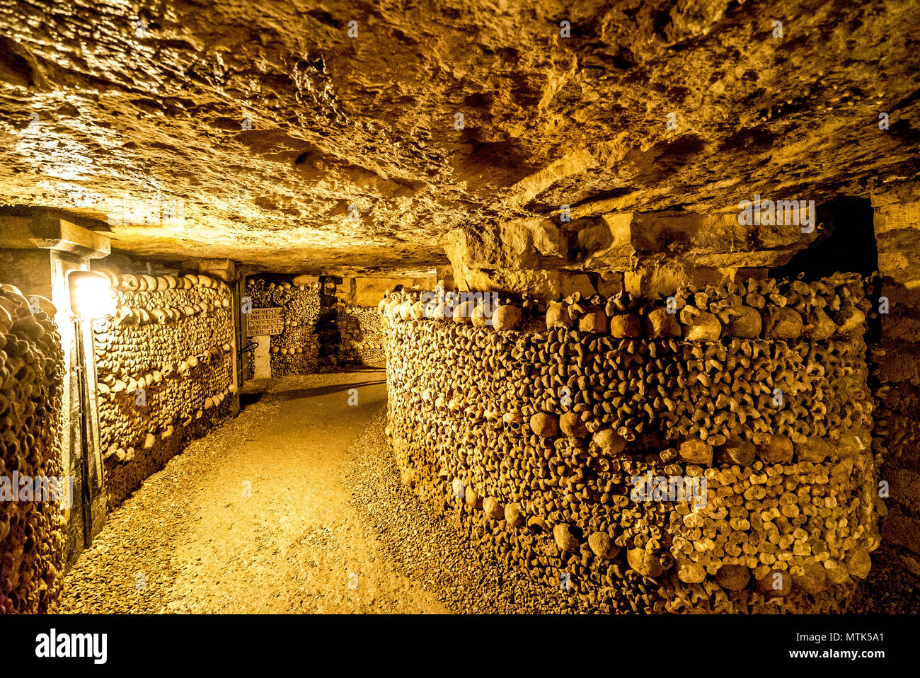 The macabre world of the Paris Catacombs filled with skeletal remains ...
