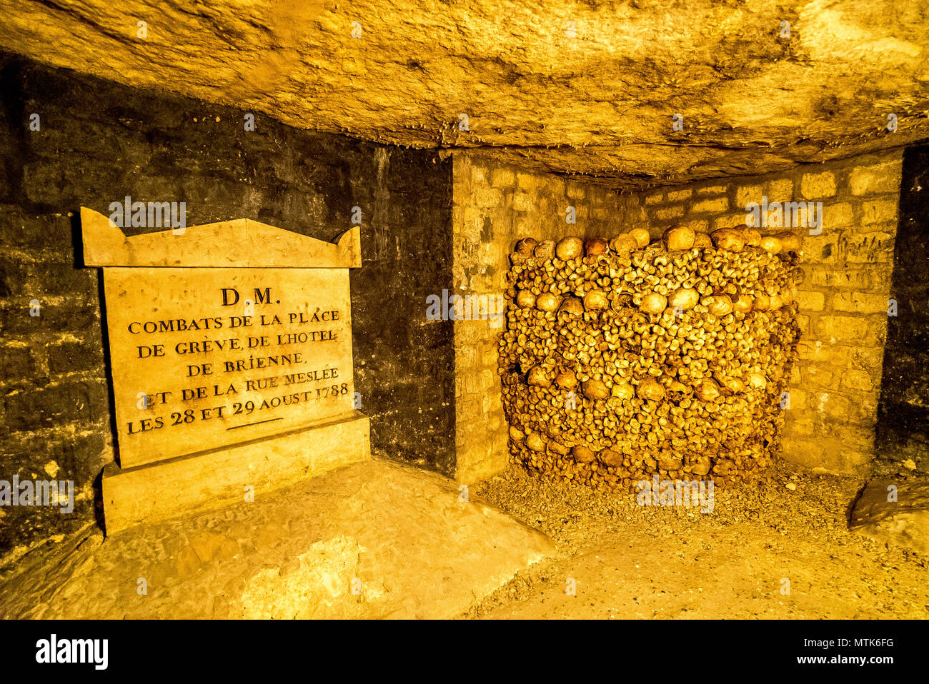 The macabre world of the Paris Catacombs filled with skeletal remains ...