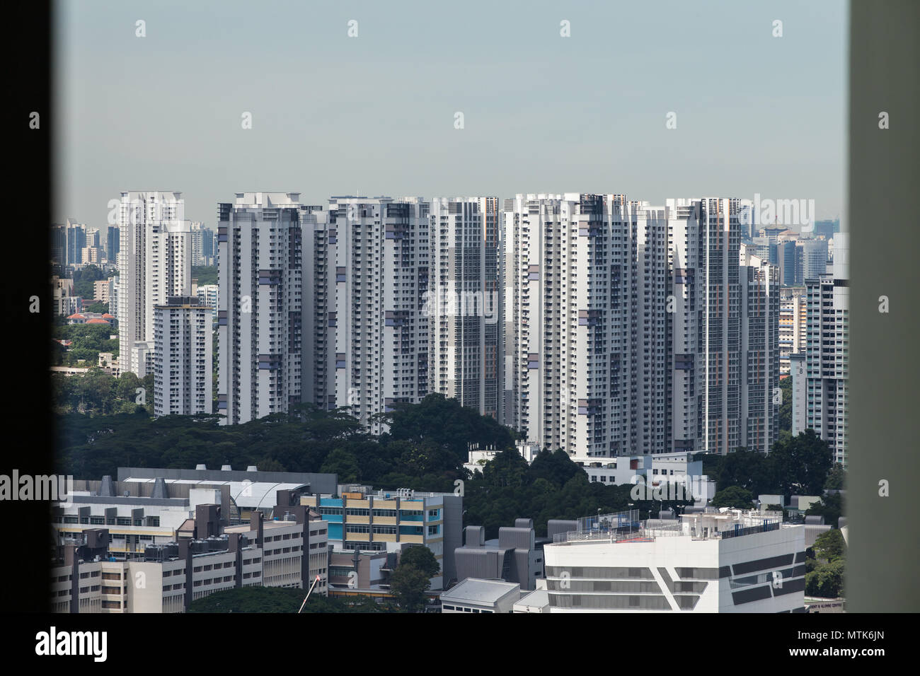 Singapore apartment blocks hi-res stock photography and images - Alamy