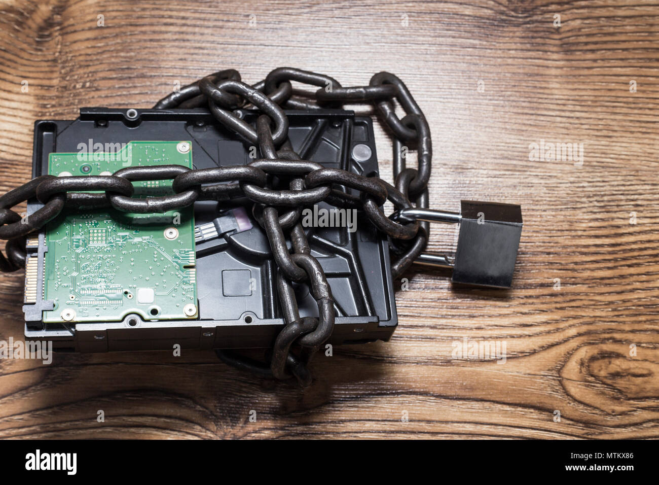 Information security concept, hard disk with chain and padlock Stock ...