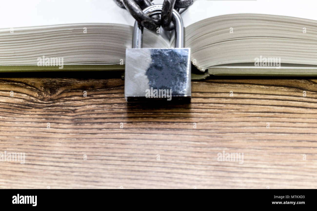 Old book padlock chain hi-res stock photography and images - Alamy