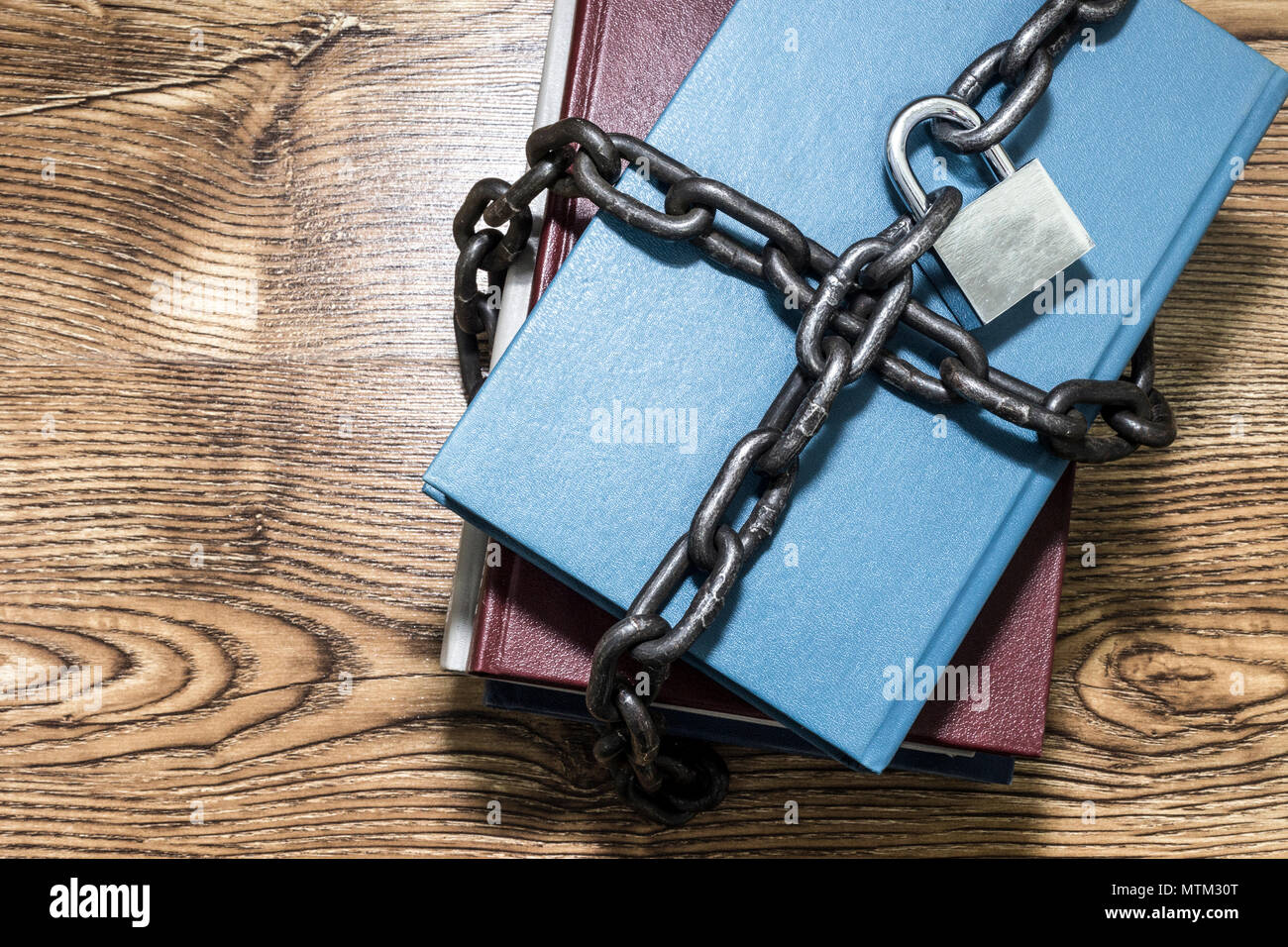 Old book padlock chain hi-res stock photography and images - Alamy