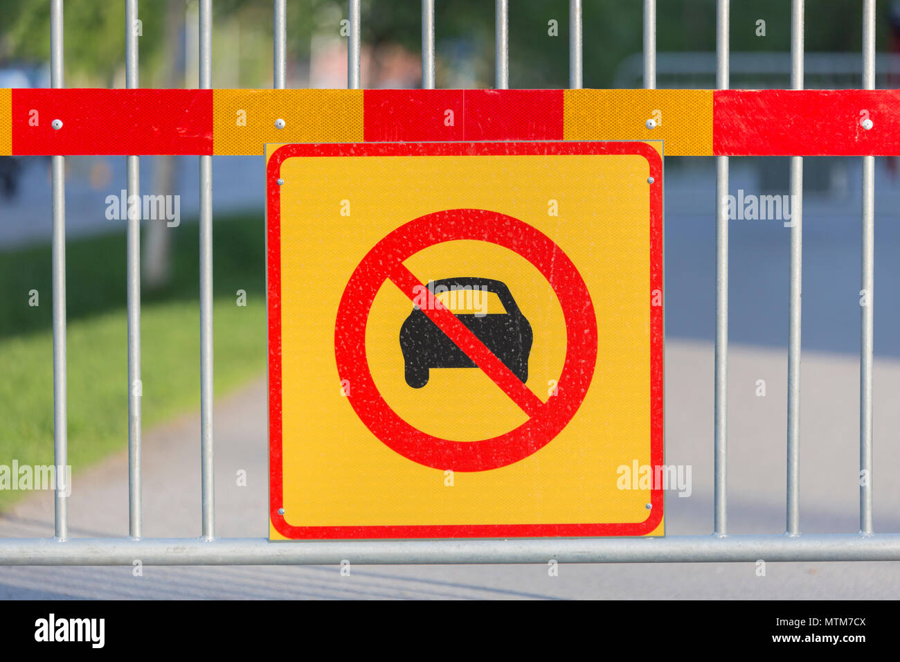 Cars Not Allowed Sign on Fence Stock Photo - Alamy