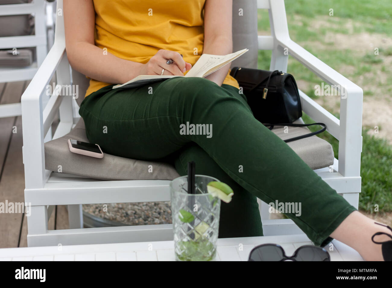 Mobile phone yellow notebook hi-res stock photography and images - Alamy
