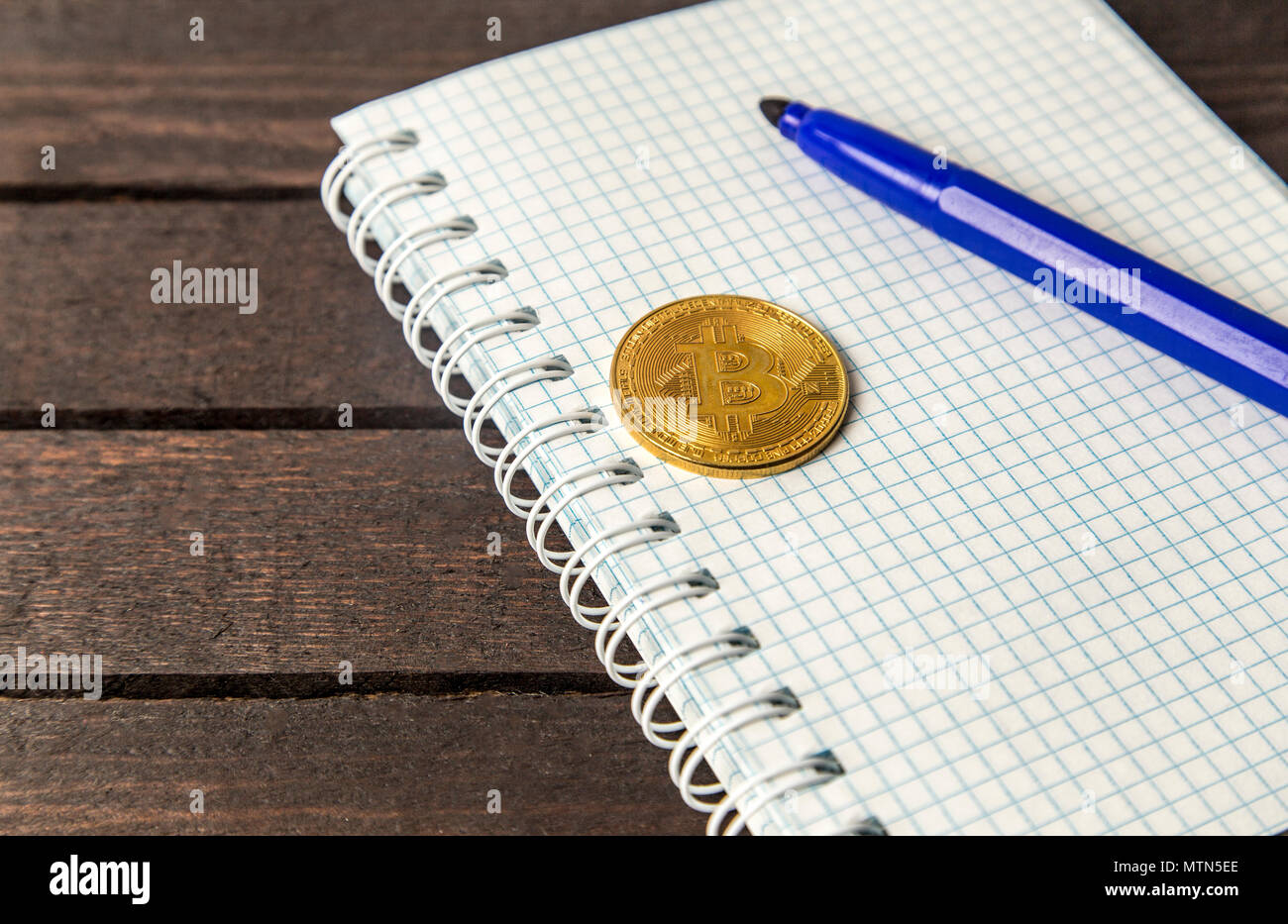 List with markers hi-res stock photography and images - Alamy