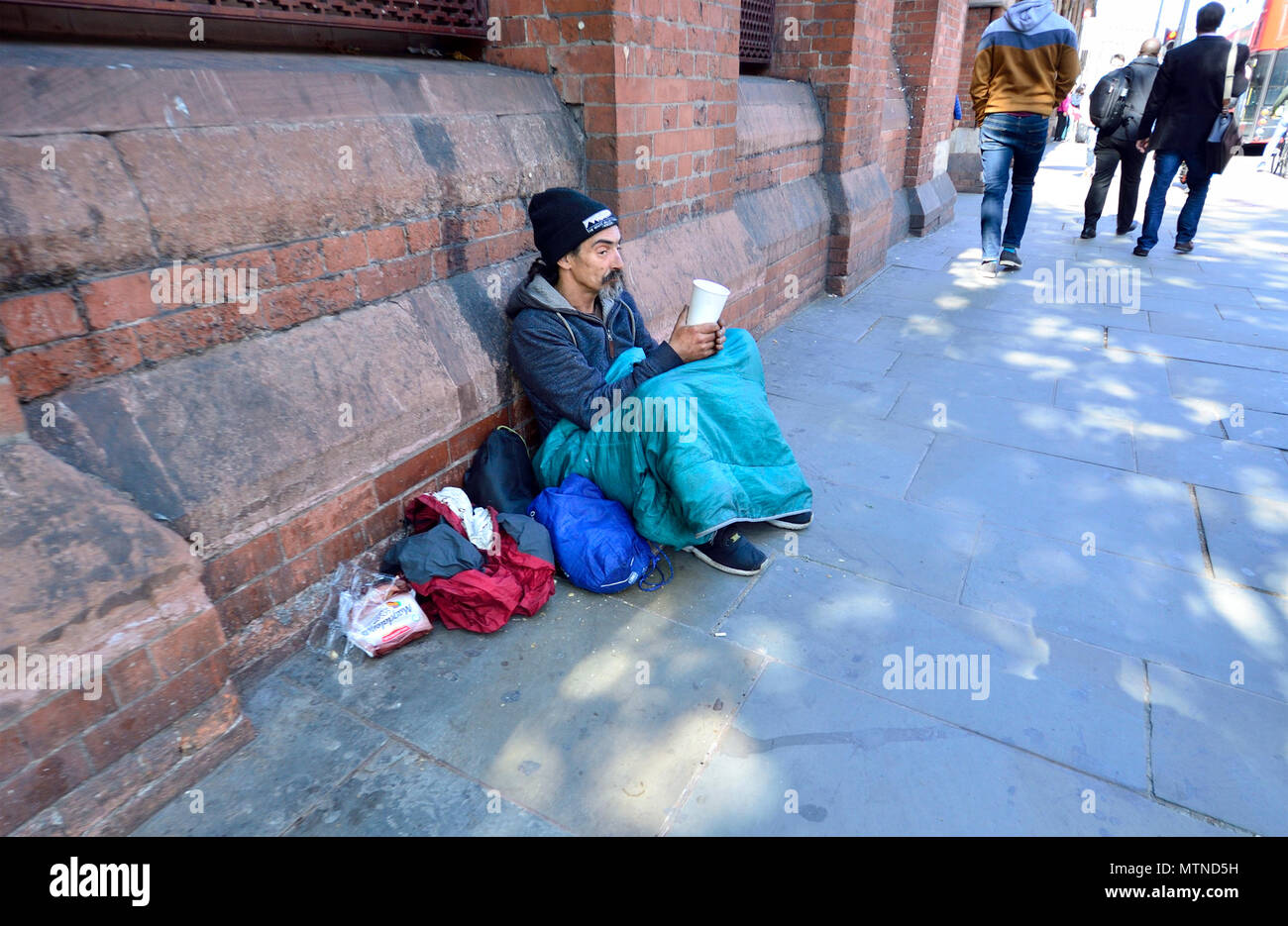 Homeless Man Begging Stock Photos & Homeless Man Begging Stock Images ...