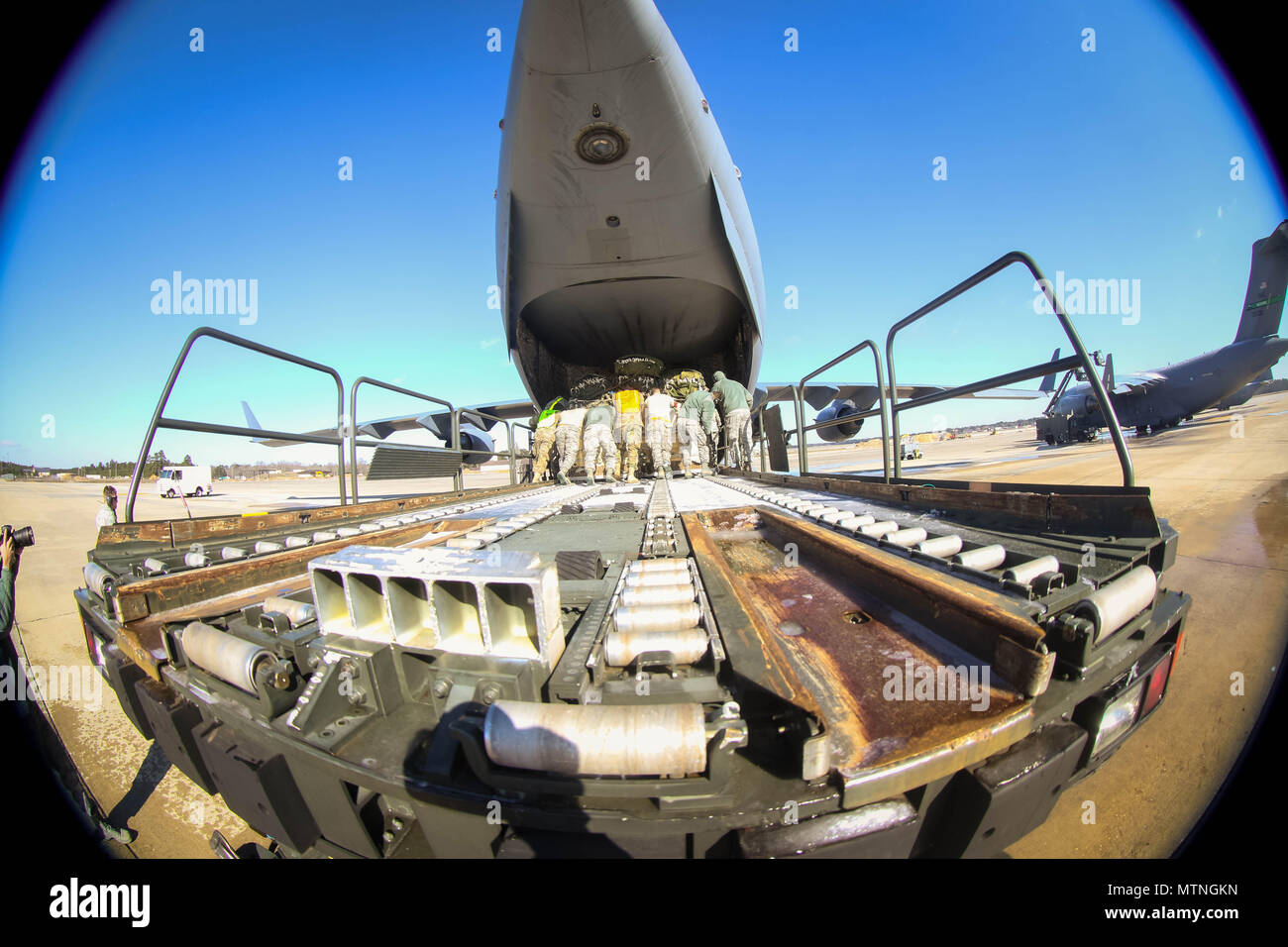 Airman with the 43rd Airlift Group and Soldiers with the 82nd Combat ...