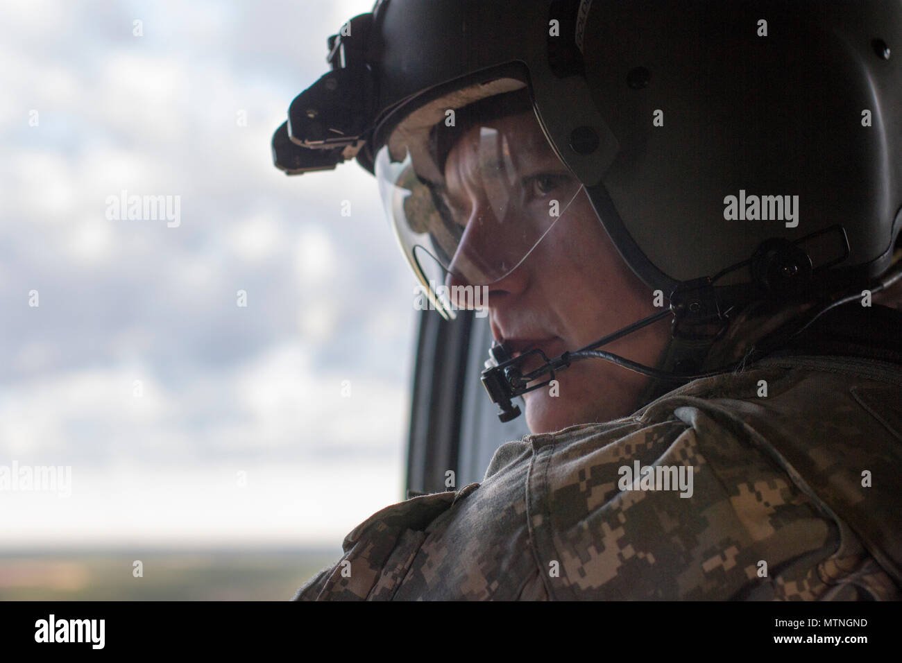 Crew chiefs from Company A, 2nd Battalion, 3rd Aviation Regiment ...