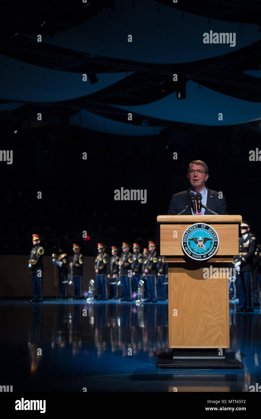 The Honorable Ashton B. Carter, speaks at his Armed Forces Farewell ...