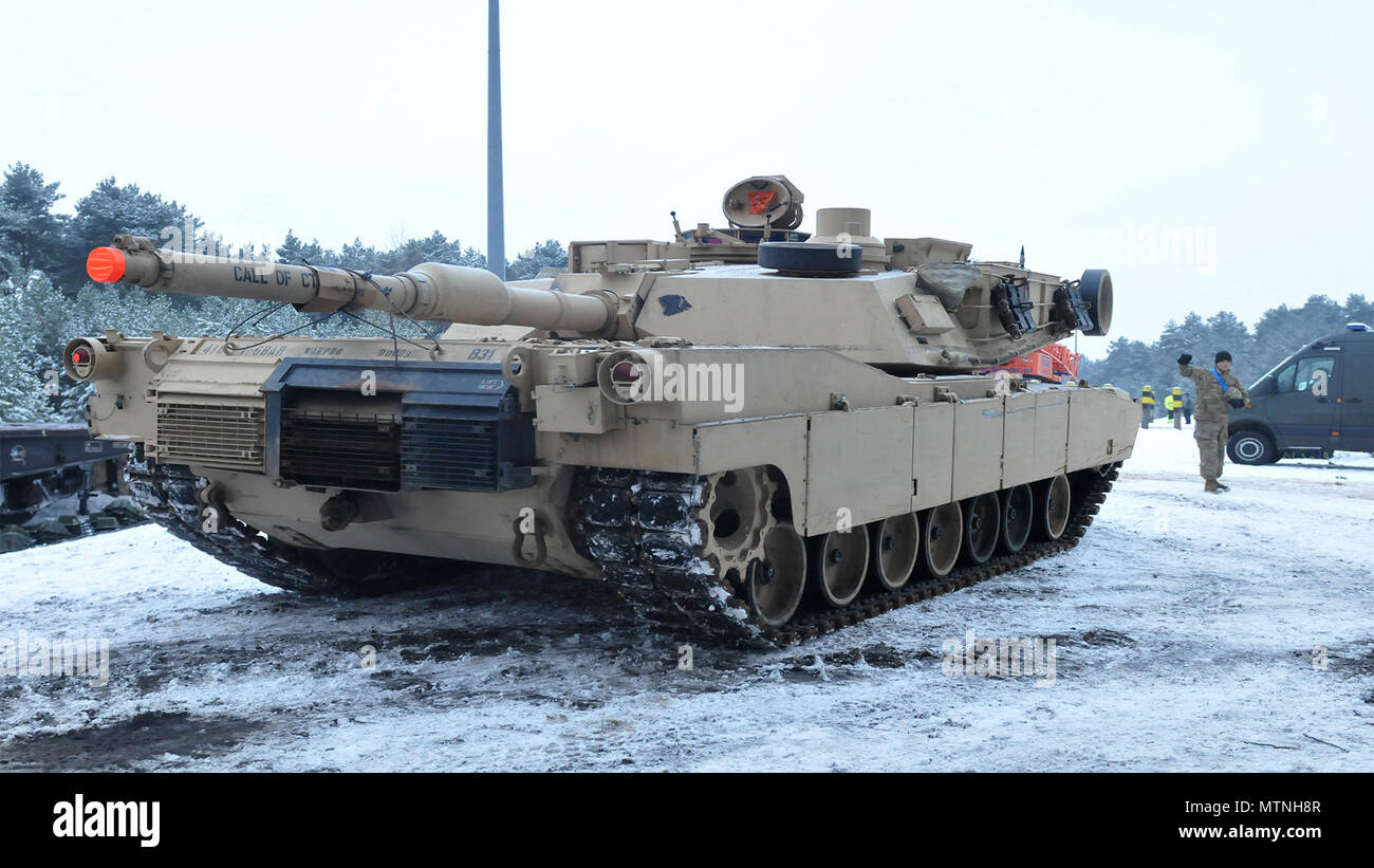 Us army tank and driver hi-res stock photography and images - Alamy