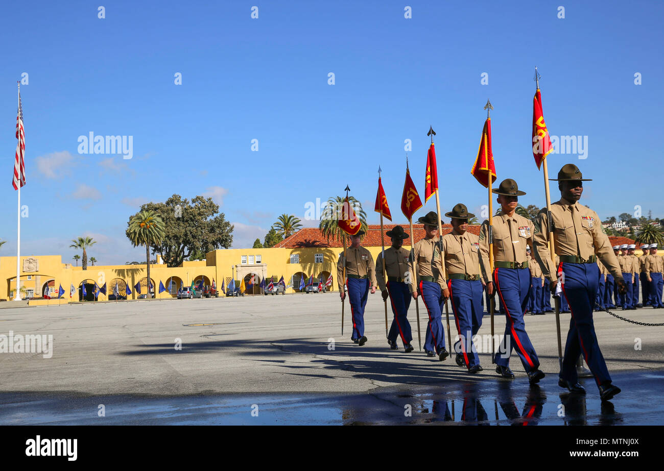 Drill instructors from Charlie Company, 1st Recruit Training Battalion ...