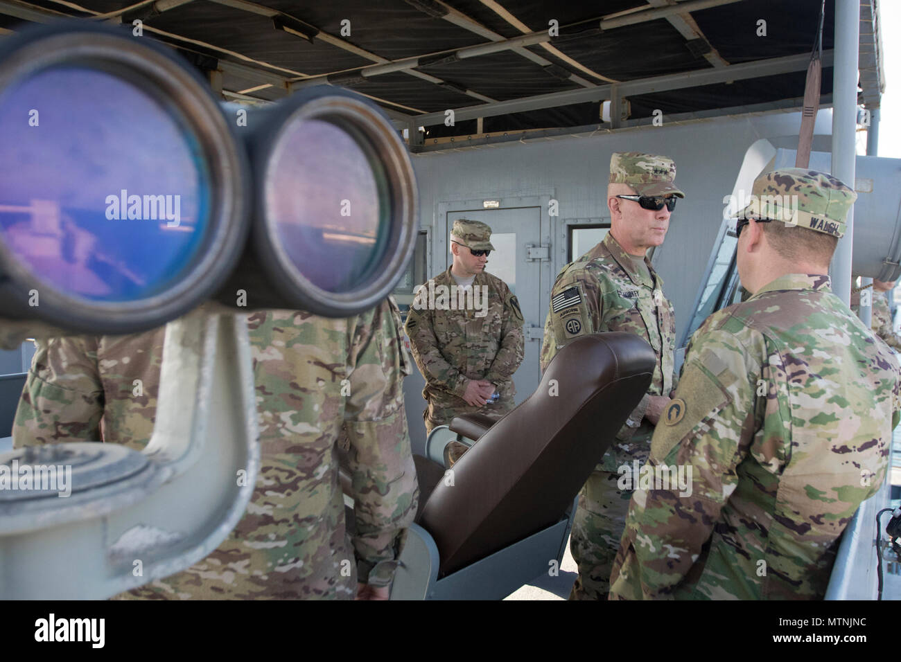 U.S. Army Reserve Commanding General Lt. Gen. Charles D. Luckey tours ...