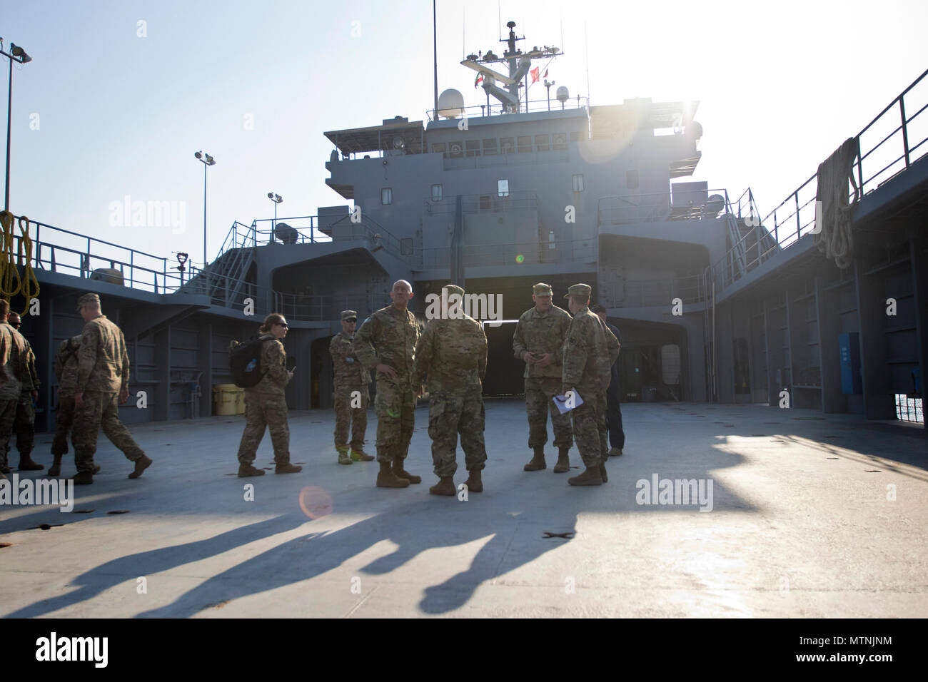U.S. Army Reserve Commanding General Lt. Gen. Charles D. Luckey tours ...