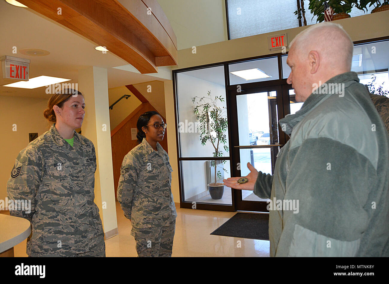 NEW CASTLE AIR NATIONAL GUARD BASE, Del.- Lt. Gen. L. Scott Rice ...