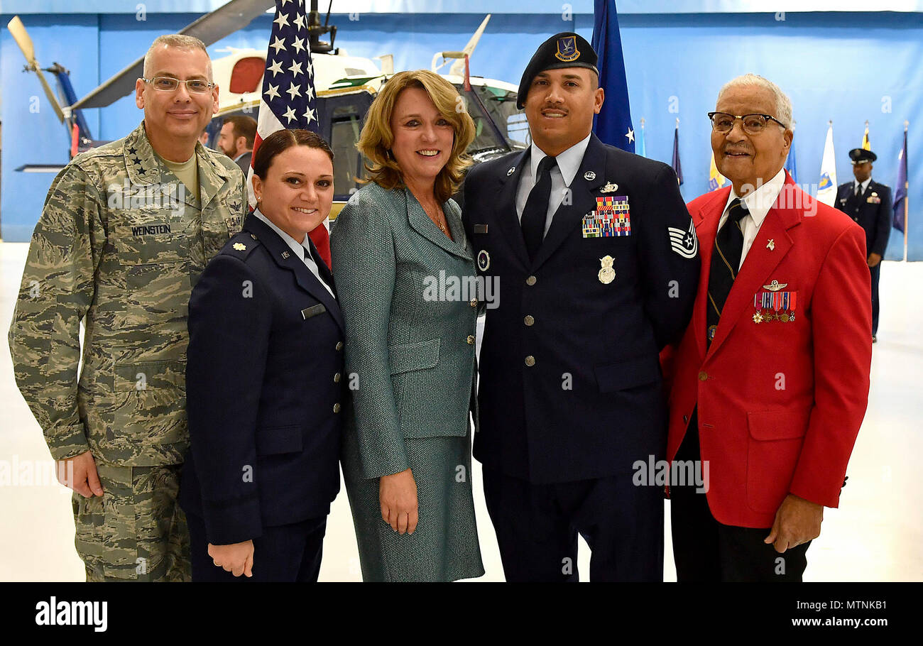 From left, Lt. Get Jack Weinstein, Maj. Dana Lyon, Tech. Sgt. Brian ...