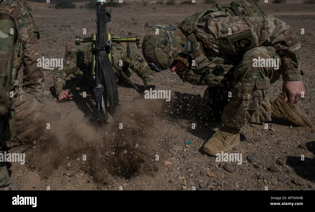 U.S. Army Soldiers from the C/1-327 IN, 1st Brigade, 101st Airborne ...