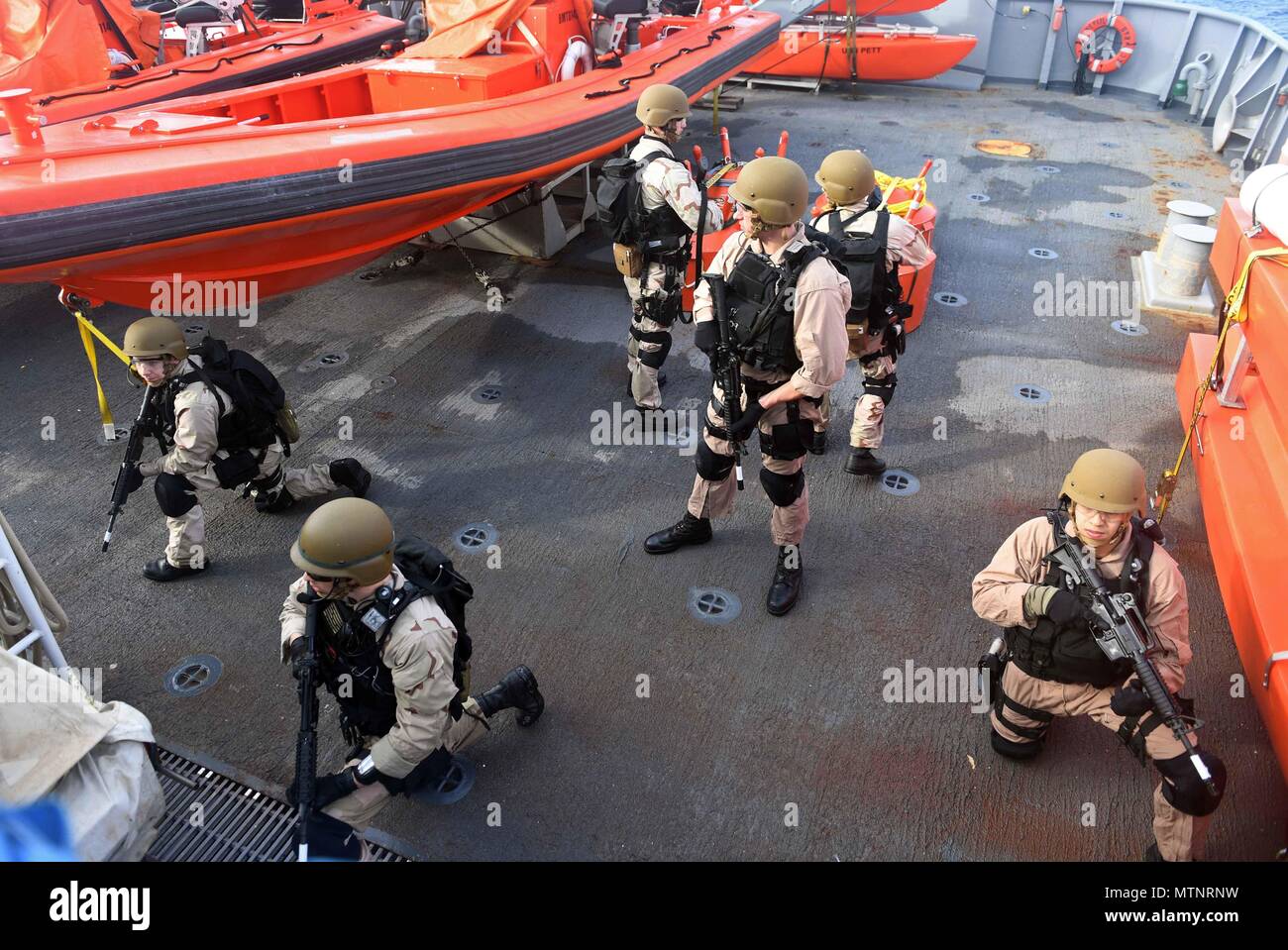 170111-N-ME988-126 ATLANTIC OCEAN (Jan. 11, 2017) – The amphibious dock ...
