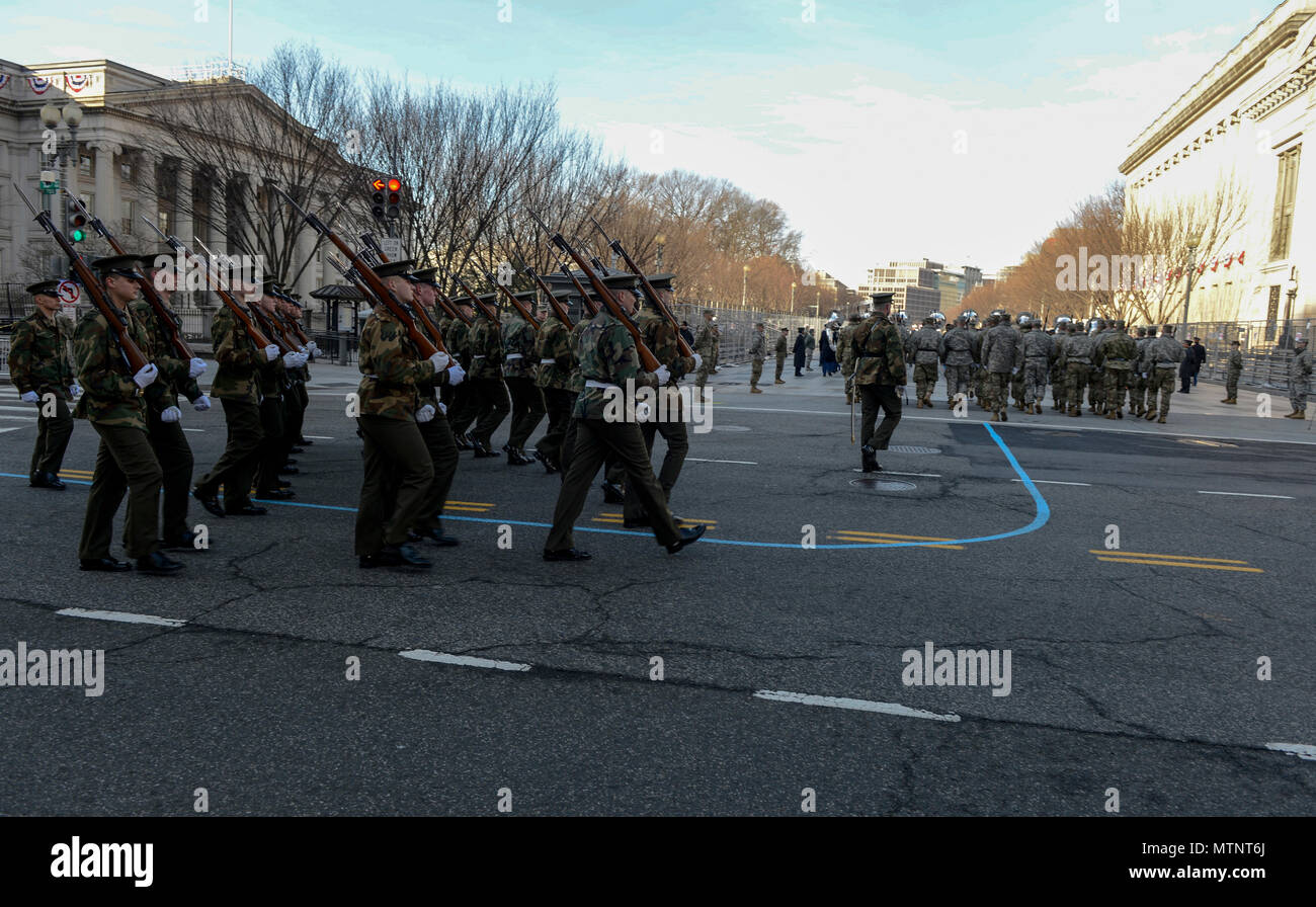 The United States Marine Corps Honor Guard march on Pennsylvania Avenue ...