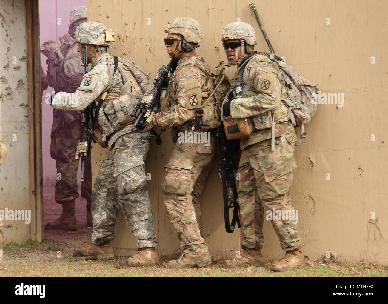 Joint readiness training center rotation 17 03 hi-res stock photography ...
