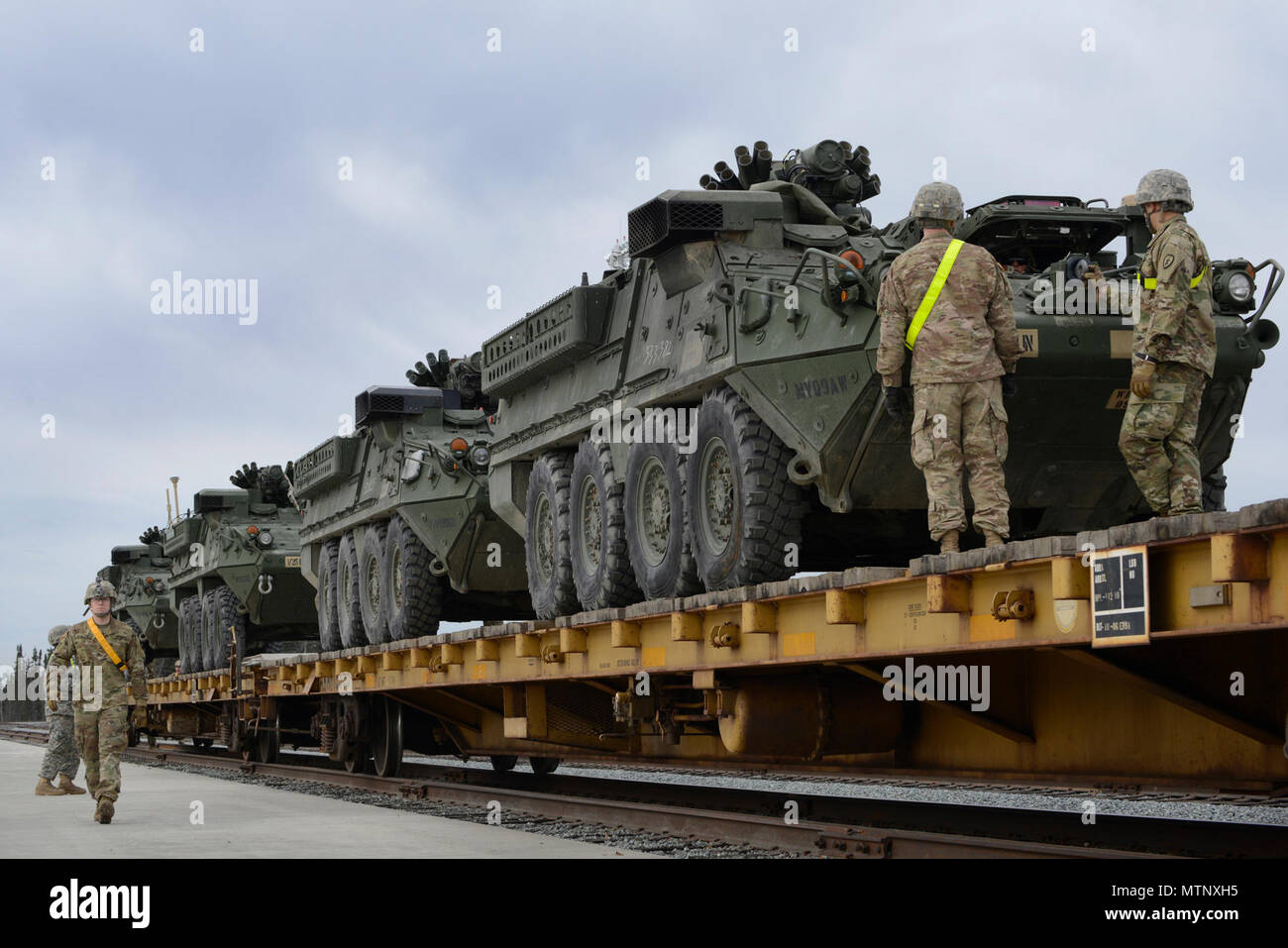Soldiers assigned to the 1st Stryker Brigade Combat Team, 25th Infantry ...