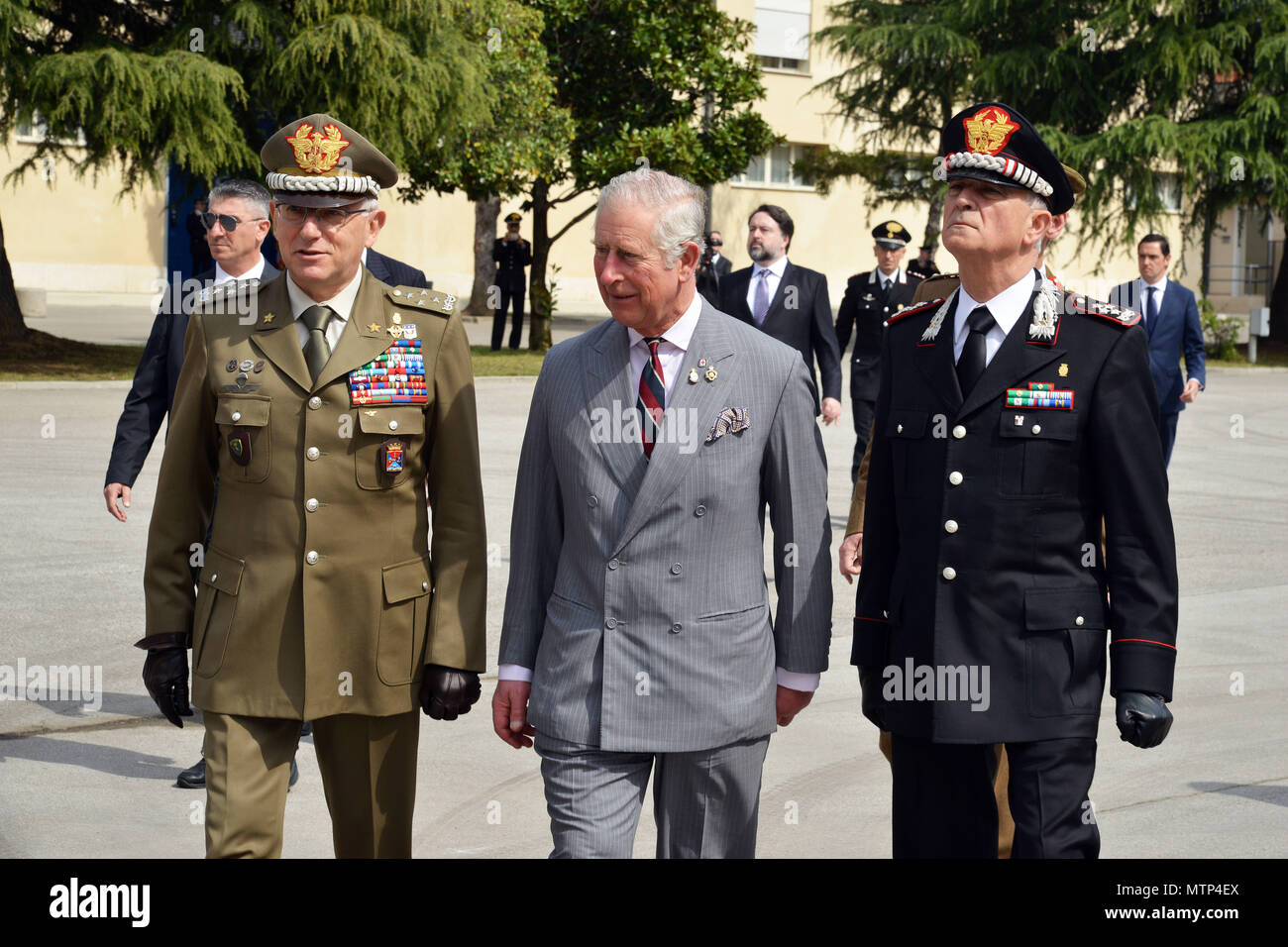 Italian carabinieri general commander hi-res stock photography and ...