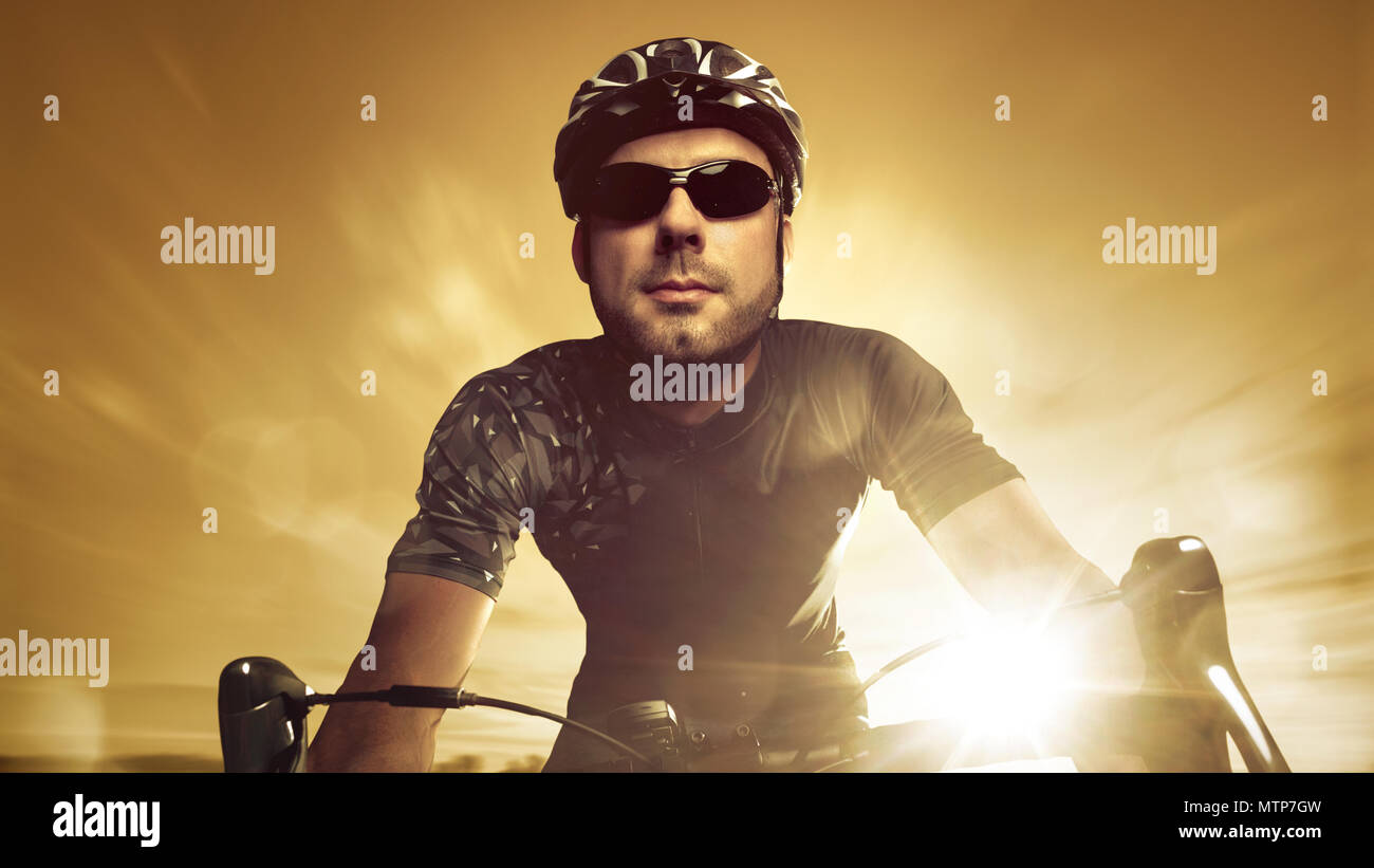 Racing cyclist hi-res stock photography and images - Alamy