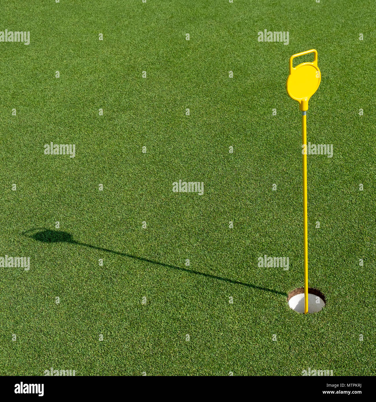 Golf green above hi-res stock photography and images - Alamy