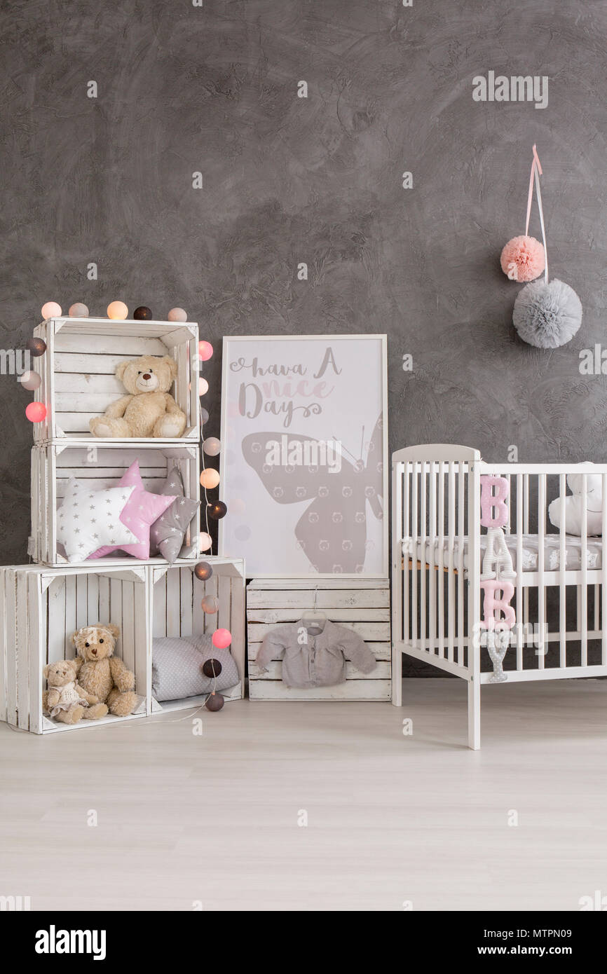 Baby nursery teddy bears hi-res stock photography and images - Alamy