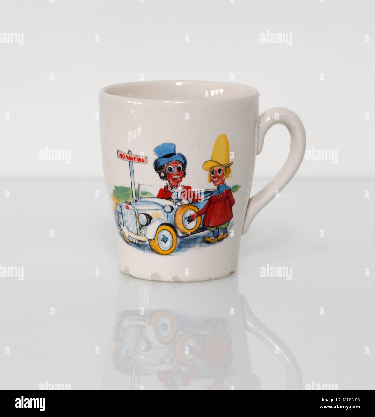 Ken Dodd Diddymen Souvenir Cup Mug Stock Photo - Alamy