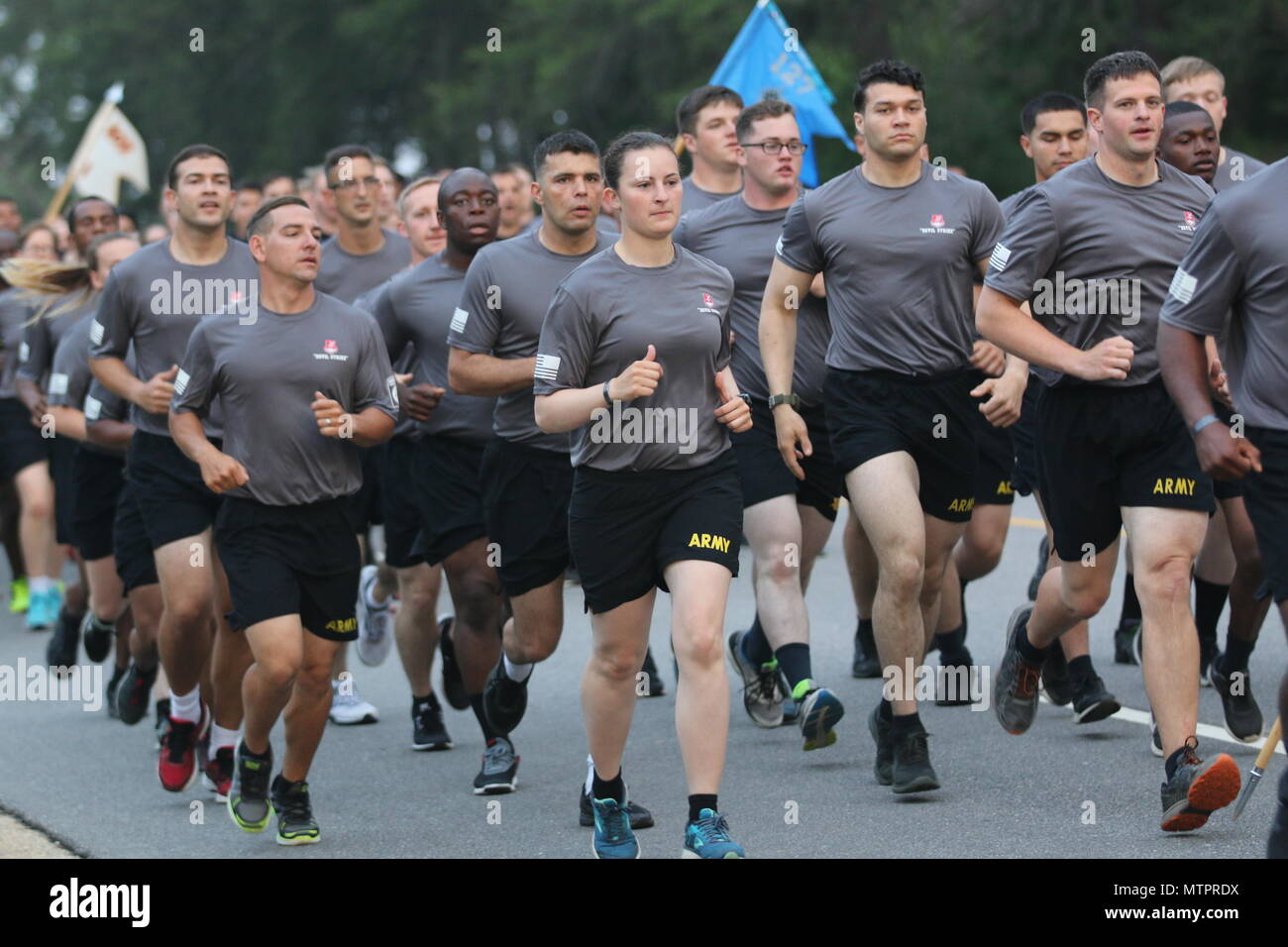 U.S. Army paratroopers assigned to the 82nd Airborne Division ...