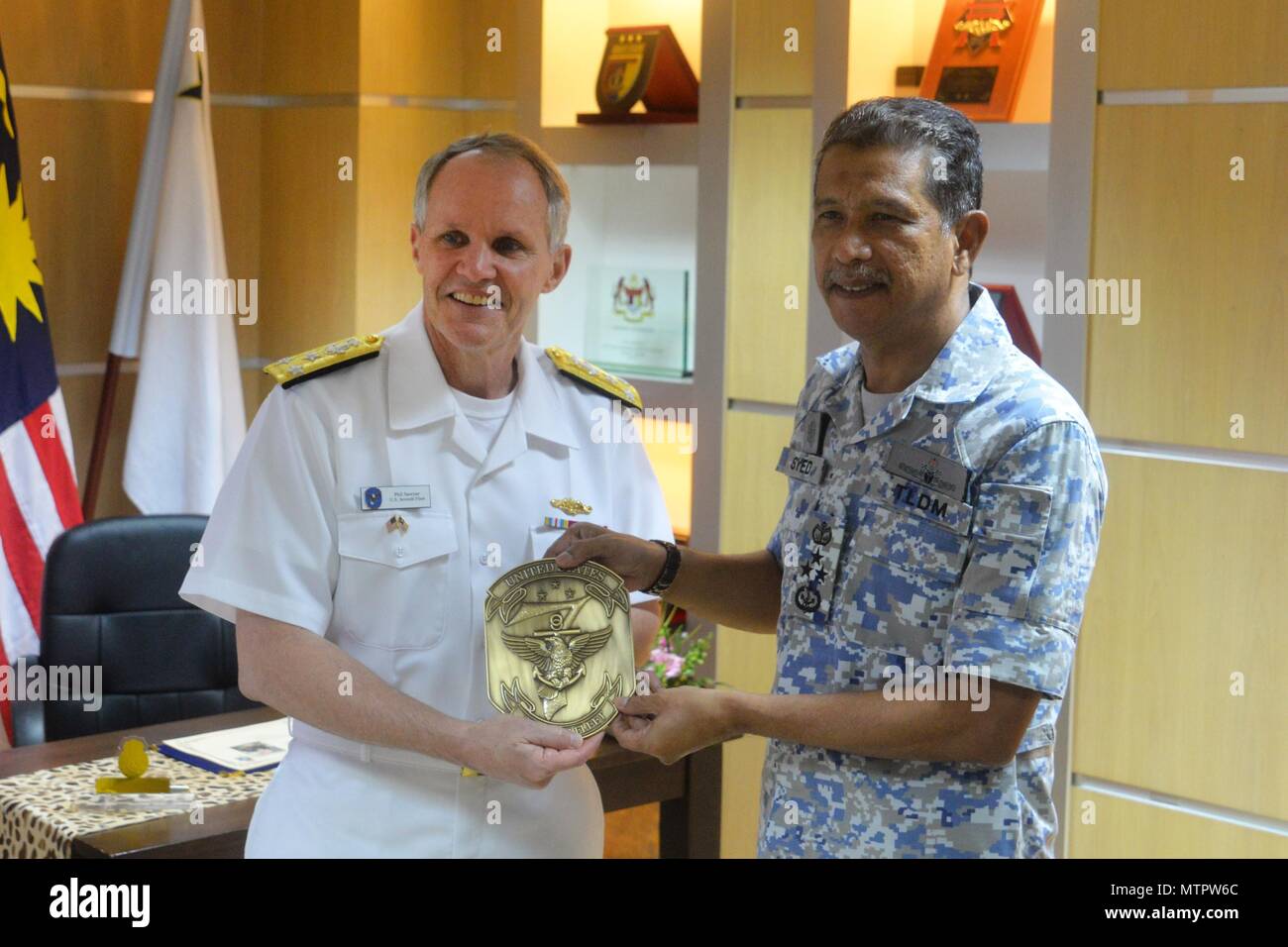 Navalvisitactivity hi-res stock photography and images - Alamy