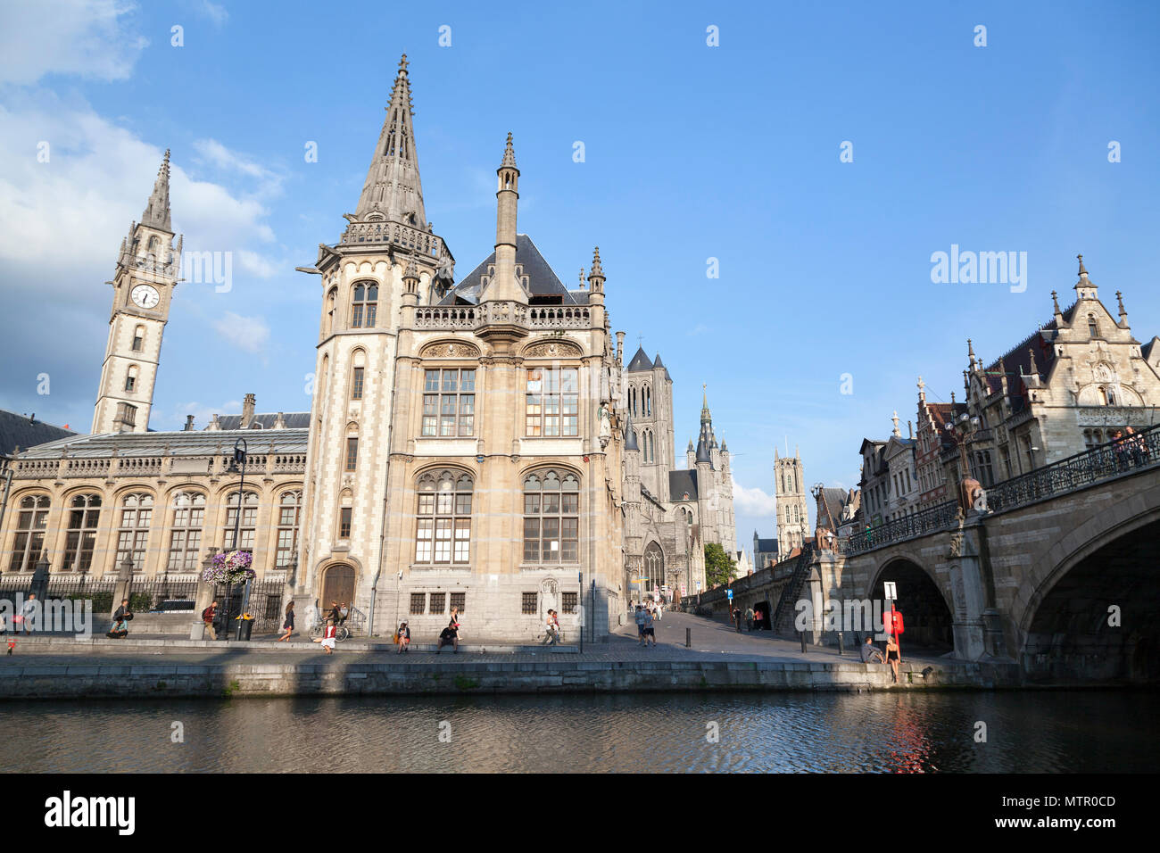 Old riverside buildings hi-res stock photography and images - Alamy