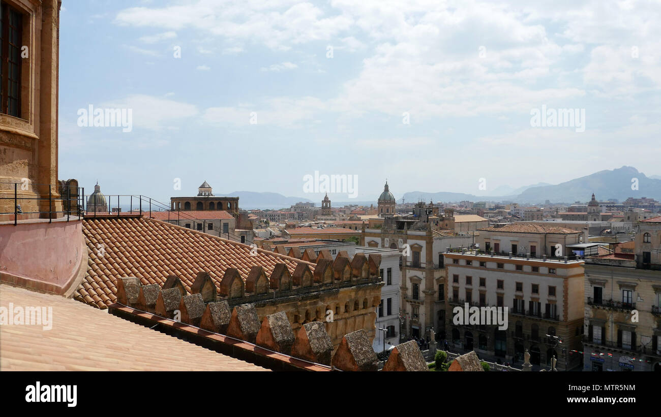 Neo italianate hi-res stock photography and images - Alamy