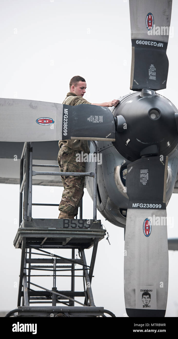 Senior Airman Kyle McClung, 455th Expeditionary Aircraft Maintenance ...